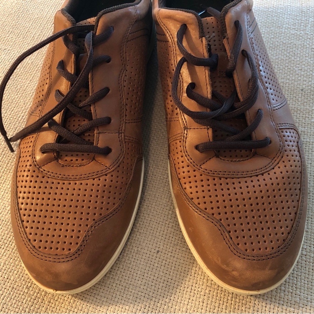 Ecco Perforated Brown Leather Oxford - Sneakers. - Gem